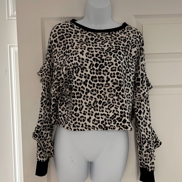 Alice + Olivia | Tops | Alice And Olivia Animal Print Bateau Neckline ...